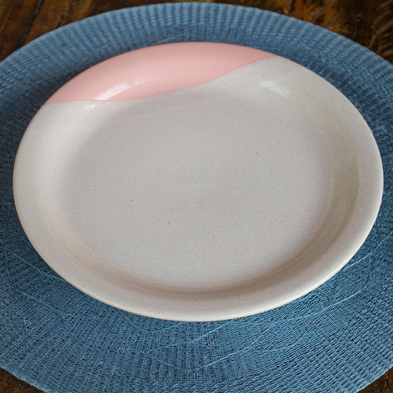 Prato raso rosa pigmentado 25cm Cerâmica 2B Casa Freitas - Casa Freitas